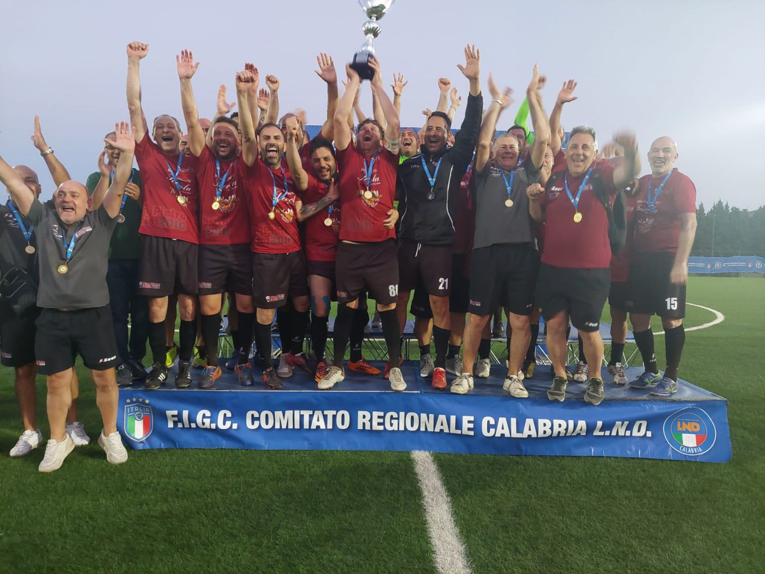 San Pietro Calcio 2010 campione amatori | CalabriaDilettanti.it